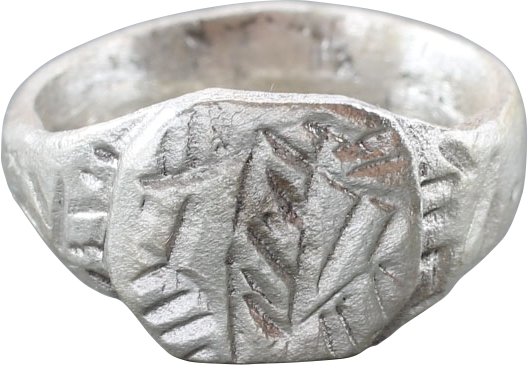 MEDIEVAL EUROPEAN RING, 900-1200 AD, SIZE 4 ¾ – Fagan Arms